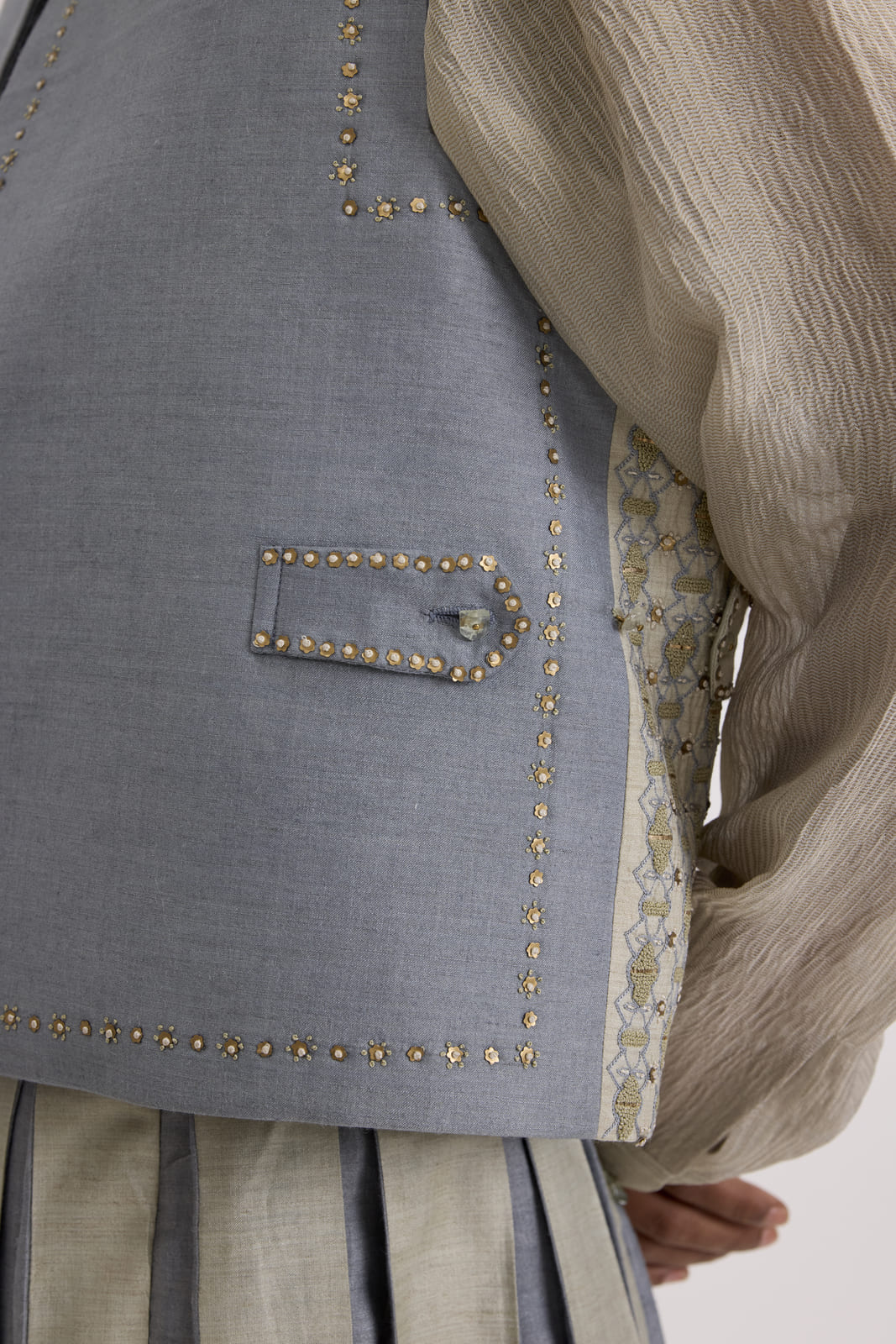 TWO TONED VEST – Hemji